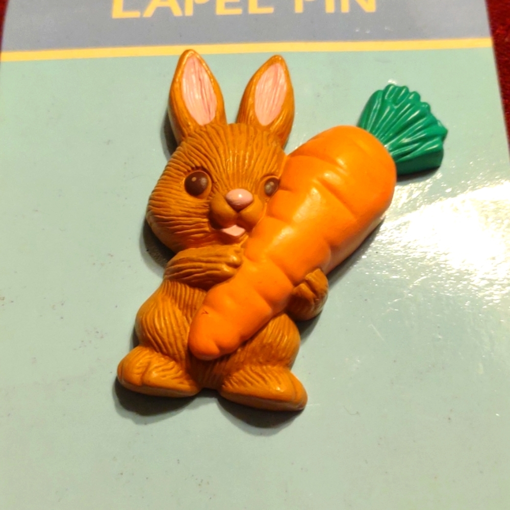 Hallmark Vintage Lapel Pin~Cute Little Bunny Rabbit W… - Gem
